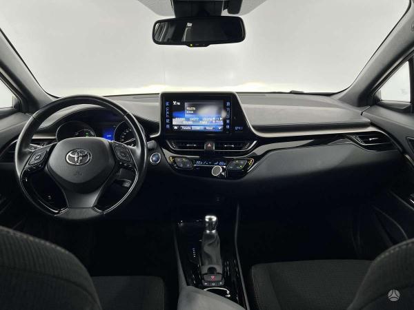 Pelēks Toyota C-HR 2019 Viļņa, ar dzinēja tilpumu 1.80 L un nobraukumu 94 tūkst. km par 18900 €, foto 8 vietnē AUTOMOTO.COM.LV
