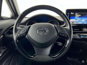 Серый Тойота C-HR 2019 в Вильнюс, объемом двигателя 1.80 л и пробегом 94 тыс. км за 18900 €, фото 13 на AUTOMOTO.COM.LV
