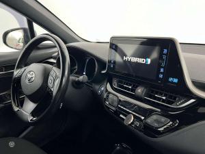 Серый Тойота C-HR 2019 в Вильнюс, объемом двигателя 1.80 л и пробегом 94 тыс. км за 18900 €, фото 15 на AUTOMOTO.COM.LV