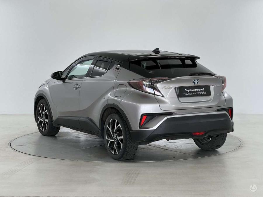 Серый Тойота C-HR 2019 в Вильнюс, объемом двигателя 1.80 л и пробегом 94 тыс. км за 18900 €, фото 18 на AUTOMOTO.COM.LV