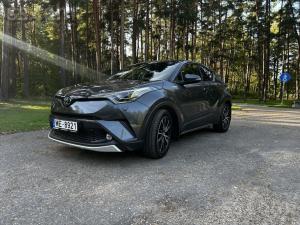 Pelēks Toyota C-HR 2019 Rīga, ar dzinēja tilpumu 1.80 L un nobraukumu 72 tūkst. km par 20500 €, foto 6 vietnē AUTOMOTO.COM.LV