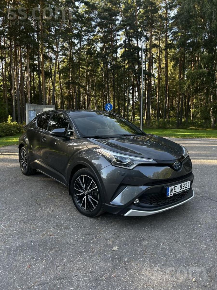 Pelēks Toyota C-HR 2019 Rīga, ar dzinēja tilpumu 1.80 L un nobraukumu 72 tūkst. km par 20500 €, foto 13 vietnē AUTOMOTO.COM.LV