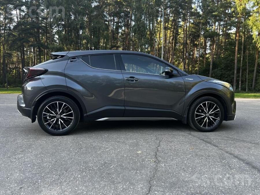 Pelēks Toyota C-HR 2019 Rīga, ar dzinēja tilpumu 1.80 L un nobraukumu 72 tūkst. km par 20500 €, foto 15 vietnē AUTOMOTO.COM.LV
