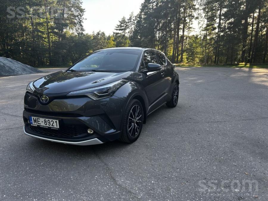 Pelēks Toyota C-HR 2019 Rīga, ar dzinēja tilpumu 1.80 L un nobraukumu 72 tūkst. km par 20500 €, foto 16 vietnē AUTOMOTO.COM.LV