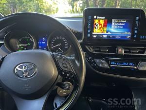 Pelēks Toyota C-HR 2019 Rīga, ar dzinēja tilpumu 1.80 L un nobraukumu 72 tūkst. km par 20500 €, foto 20 vietnē AUTOMOTO.COM.LV