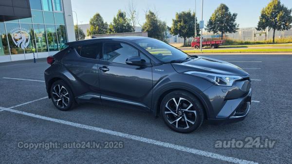 Toyota C-HR 2019 in Tallinn on AUTOMOTO.COM.LV Grey Toyota C-HR 2019 in Tallinn, with an engine capacity of 1.80 L and mileage of 136 thousand km for 18200 €, photo 4 on AUTOMOTO.COM.LV