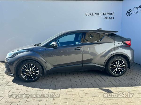 Pelēks Toyota C-HR 2020 Tallina, ar dzinēja tilpumu 1.80 L un nobraukumu 74 tūkst. km par 21495 €, foto 3 vietnē AUTOMOTO.COM.LV