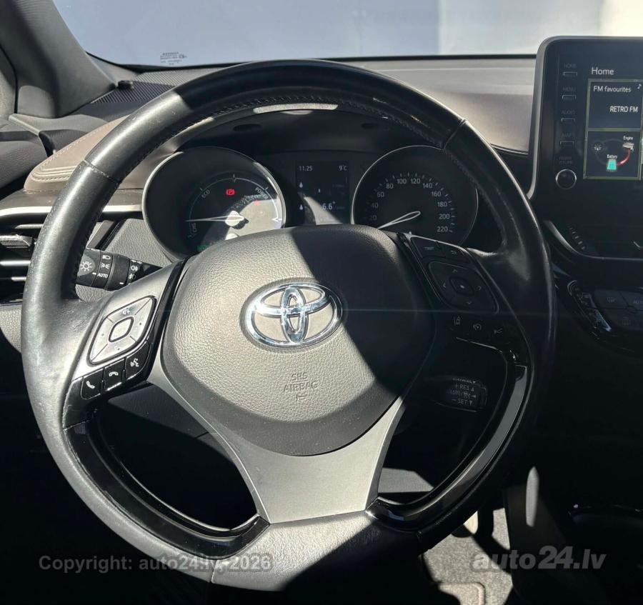Pelēks Toyota C-HR 2020 Tallina, ar dzinēja tilpumu 1.80 L un nobraukumu 74 tūkst. km par 21495 €, foto 13 vietnē AUTOMOTO.COM.LV