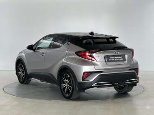 Grey Toyota C-HR 2020 in Vilnius, with an engine capacity of 1.99 L and mileage of 89 thousand km for 23900 €, photo 18 on AUTOMOTO.COM.LV