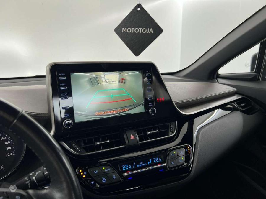 Grey Toyota C-HR 2020 in Vilnius, with an engine capacity of 1.99 L and mileage of 89 thousand km for 23900 €, photo 23 on AUTOMOTO.COM.LV