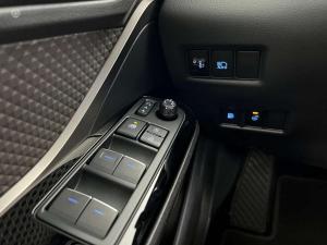 Grey Toyota C-HR 2020 in Vilnius, with an engine capacity of 1.99 L and mileage of 89 thousand km for 23900 €, photo 25 on AUTOMOTO.COM.LV