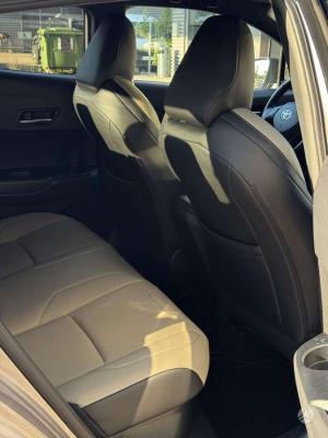 Grey Toyota C-HR 2020 in Vilnius, with an engine capacity of 1.80 L and mileage of 102 thousand km for 21450 €, photo 22 on AUTOMOTO.COM.LV
