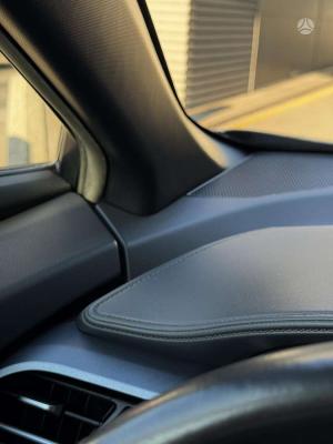 Grey Toyota C-HR 2020 in Vilnius, with an engine capacity of 1.80 L and mileage of 102 thousand km for 21450 €, photo 37 on AUTOMOTO.COM.LV