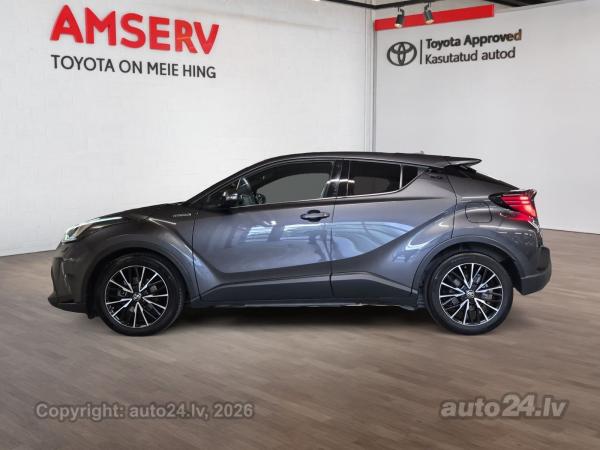 Grey Toyota C-HR 2020 in Tallinn, with an engine capacity of 1.80 L and mileage of 40 thousand km for 19990 €, photo 3 on AUTOMOTO.COM.LV