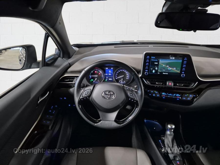 Pelēks Toyota C-HR 2020 Tallina, ar dzinēja tilpumu 1.80 L un nobraukumu 40 tūkst. km par 19990 €, foto 10 vietnē AUTOMOTO.COM.LV