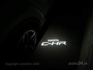 Pelēks Toyota C-HR 2020 Tallina, ar dzinēja tilpumu 1.80 L un nobraukumu 39 tūkst. km par 22900 €, foto 26 vietnē AUTOMOTO.COM.LV