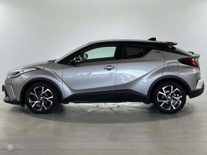 Серый Тойота C-HR 2020 в Вильнюс, объемом двигателя 1.80 л и пробегом 135 тыс. км за 20900 €, фото 4 на AUTOMOTO.COM.LV