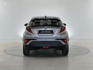Серый Тойота C-HR 2020 в Вильнюс, объемом двигателя 1.80 л и пробегом 135 тыс. км за 20900 €, фото 5 на AUTOMOTO.COM.LV