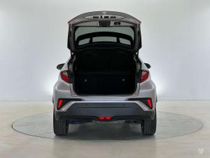 Серый Тойота C-HR 2020 в Вильнюс, объемом двигателя 1.80 л и пробегом 135 тыс. км за 20900 €, фото 11 на AUTOMOTO.COM.LV