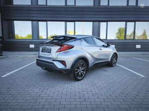 Pelēks Toyota C-HR 2020 Kauņa, ar dzinēja tilpumu 1.80 L un nobraukumu 155 tūkst. km par 18550 €, foto 4 vietnē AUTOMOTO.COM.LV