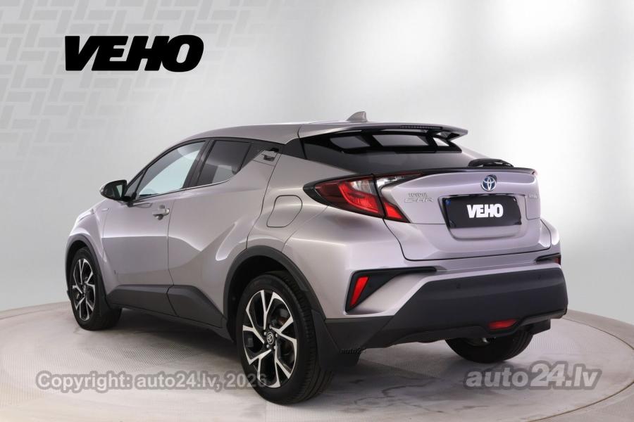 Pelēks Toyota C-HR 2020 Tallina, ar dzinēja tilpumu 1.80 L un nobraukumu 74 tūkst. km par 19900 €, foto 5 vietnē AUTOMOTO.COM.LV