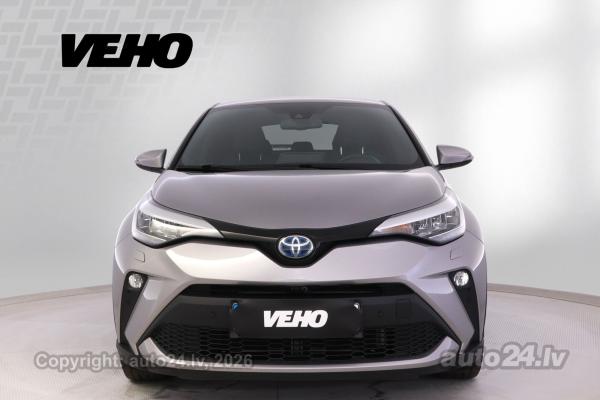 Grey Toyota C-HR 2020 in Tallinn, with an engine capacity of 1.80 L and mileage of 74 thousand km for 19900 €, photo 8 on AUTOMOTO.COM.LV
