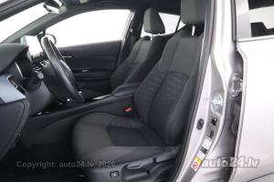 Pelēks Toyota C-HR 2020 Tallina, ar dzinēja tilpumu 1.80 L un nobraukumu 74 tūkst. km par 19900 €, foto 12 vietnē AUTOMOTO.COM.LV