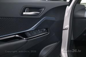Pelēks Toyota C-HR 2020 Tallina, ar dzinēja tilpumu 1.80 L un nobraukumu 74 tūkst. km par 19900 €, foto 13 vietnē AUTOMOTO.COM.LV