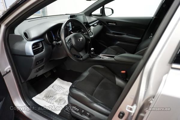 Grey Toyota C-HR 2021 in Tartu, with an engine capacity of 1.80 L and mileage of 54 thousand km for 21990 €, photo 11 on AUTOMOTO.COM.LV