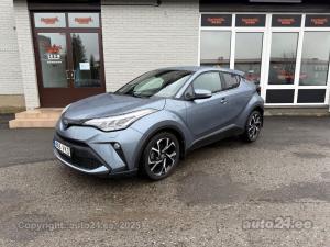 Grey Toyota C-HR 2021 in Rapla, with an engine capacity of 1.80 L and mileage of 64 thousand km for 19990 €, photo  on AUTOMOTO.COM.LV