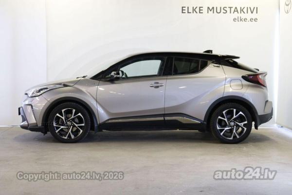 Grey Toyota C-HR 2021 in Tallinn, with an engine capacity of 1.80 L and mileage of 57 thousand km for 21000 €, photo 3 on AUTOMOTO.COM.LV