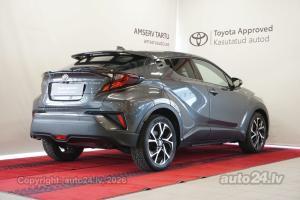 Grey Toyota C-HR 2021 in Tartu, with an engine capacity of 1.80 L and mileage of 43 thousand km for 21890 €, photo 2 on AUTOMOTO.COM.LV