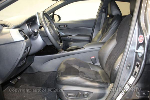 Pelēks Toyota C-HR 2021 Tallina, ar dzinēja tilpumu 1.80 L un nobraukumu 112 tūkst. km par 19990 €, foto 11 vietnē AUTOMOTO.COM.LV