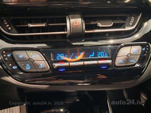 Серый Тойота C-HR 2021 в Нарва, объемом двигателя 1.80 л и пробегом 49 тыс. км за 20990 €, фото 15 на AUTOMOTO.COM.LV