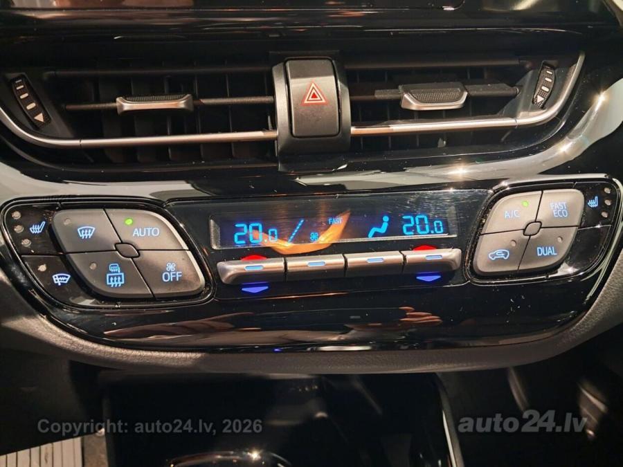 Серый Тойота C-HR 2021 в Нарва, объемом двигателя 1.80 л и пробегом 49 тыс. км за 20990 €, фото 15 на AUTOMOTO.COM.LV