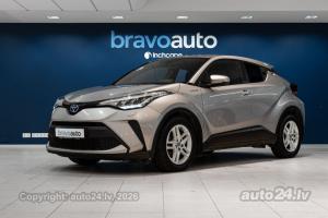 Серый Тойота C-HR 2021 в Таллин, объемом двигателя 1.80 л и пробегом 55 тыс. км за 20890 €, фото  на AUTOMOTO.COM.LV
