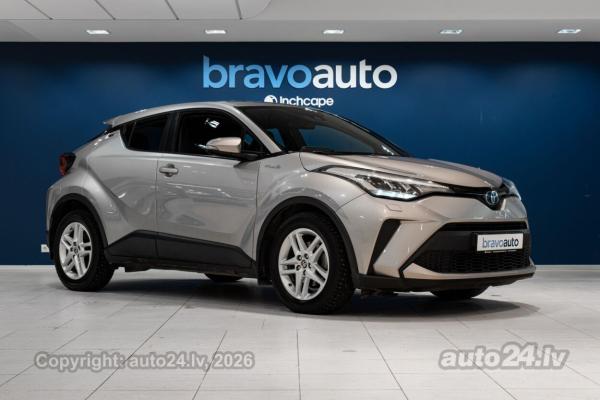 Pelēks Toyota C-HR 2021 Tallina, ar dzinēja tilpumu 1.80 L un nobraukumu 55 tūkst. km par 20890 €, foto 3 vietnē AUTOMOTO.COM.LV