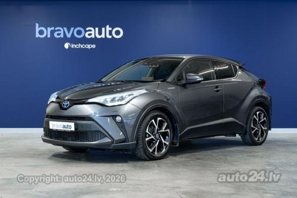 Pelēks Toyota C-HR 2021 Tallina, ar dzinēja tilpumu 1.80 L un nobraukumu 102 tūkst. km par 18900 €, foto 1 vietnē AUTOMOTO.COM.LV