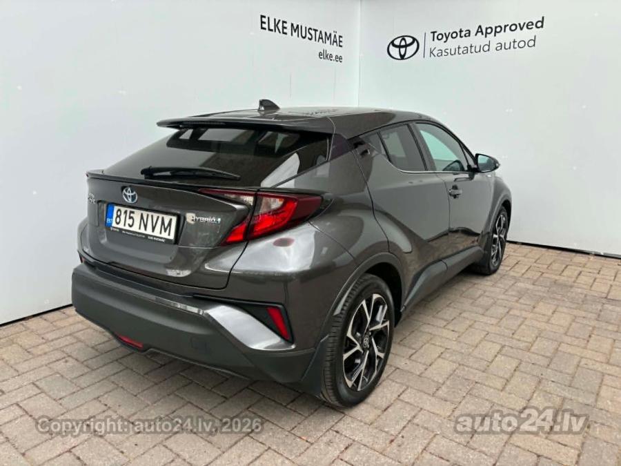Серый Тойота C-HR 2021 в Таллин, объемом двигателя 1.80 л и пробегом 30 тыс. км за 22495 €, фото 3 на AUTOMOTO.COM.LV