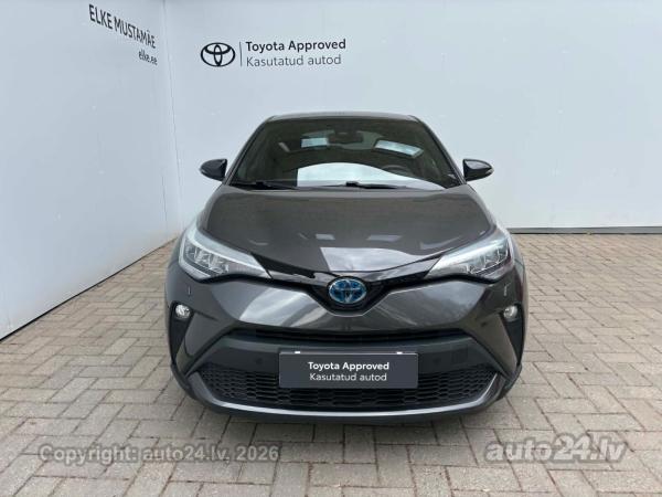 Серый Тойота C-HR 2021 в Таллин, объемом двигателя 1.80 л и пробегом 30 тыс. км за 22495 €, фото 5 на AUTOMOTO.COM.LV
