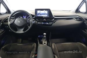 Grey Toyota C-HR 2021 in Tallinn, with an engine capacity of 1.80 L and mileage of 59 thousand km for 21900 €, photo 9 on AUTOMOTO.COM.LV