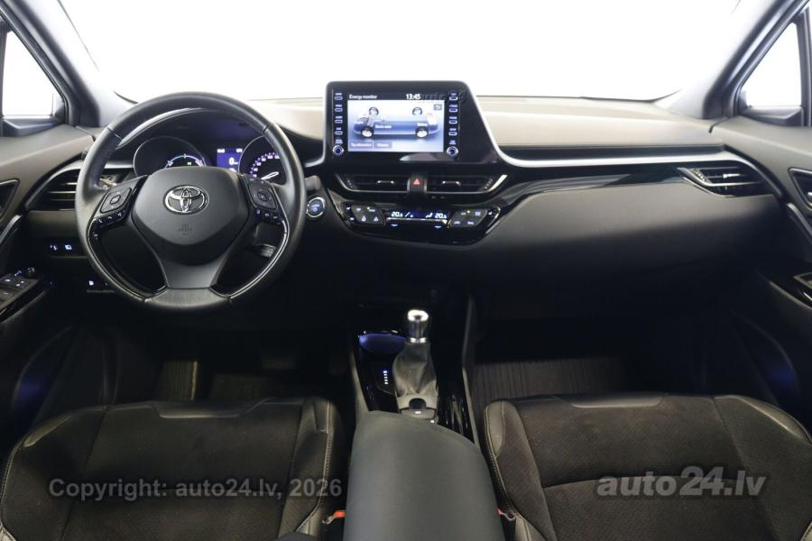 Grey Toyota C-HR 2021 in Tallinn, with an engine capacity of 1.80 L and mileage of 59 thousand km for 21900 €, photo 9 on AUTOMOTO.COM.LV