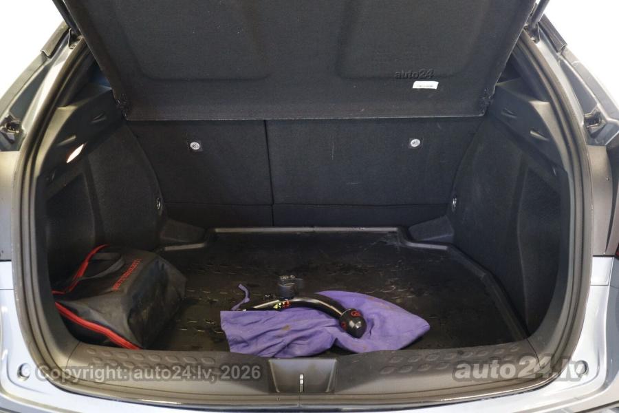 Grey Toyota C-HR 2021 in Tallinn, with an engine capacity of 1.80 L and mileage of 59 thousand km for 21900 €, photo 11 on AUTOMOTO.COM.LV