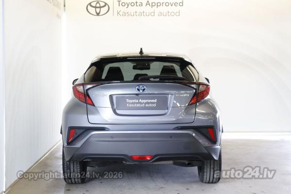 Pelēks Toyota C-HR 2021 Tallina, ar dzinēja tilpumu 1.80 L un nobraukumu 43 tūkst. km par 21200 €, foto 4 vietnē AUTOMOTO.COM.LV