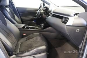 Grey Toyota C-HR 2021 in Tallinn, with an engine capacity of 1.80 L and mileage of 43 thousand km for 21200 €, photo 7 on AUTOMOTO.COM.LV