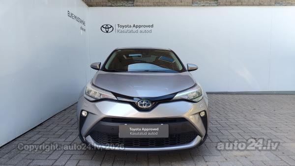 Pelēks Toyota C-HR 2021 Tallina, ar dzinēja tilpumu 1.80 L un nobraukumu 59 tūkst. km par 21995 €, foto 5 vietnē AUTOMOTO.COM.LV