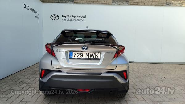 Grey Toyota C-HR 2021 in Tallinn, with an engine capacity of 1.80 L and mileage of 59 thousand km for 21995 €, photo 4 on AUTOMOTO.COM.LV