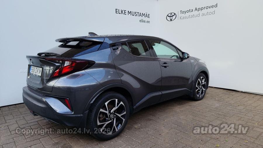 Pelēks Toyota C-HR 2021 Tallina, ar dzinēja tilpumu 1.80 L un nobraukumu 76 tūkst. km par 21995 €, foto 3 vietnē AUTOMOTO.COM.LV