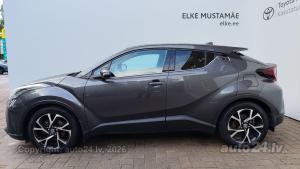 Pelēks Toyota C-HR 2021 Tallina, ar dzinēja tilpumu 1.80 L un nobraukumu 76 tūkst. km par 21995 €, foto 4 vietnē AUTOMOTO.COM.LV