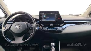 Pelēks Toyota C-HR 2021 Tallina, ar dzinēja tilpumu 1.80 L un nobraukumu 76 tūkst. km par 21995 €, foto 9 vietnē AUTOMOTO.COM.LV